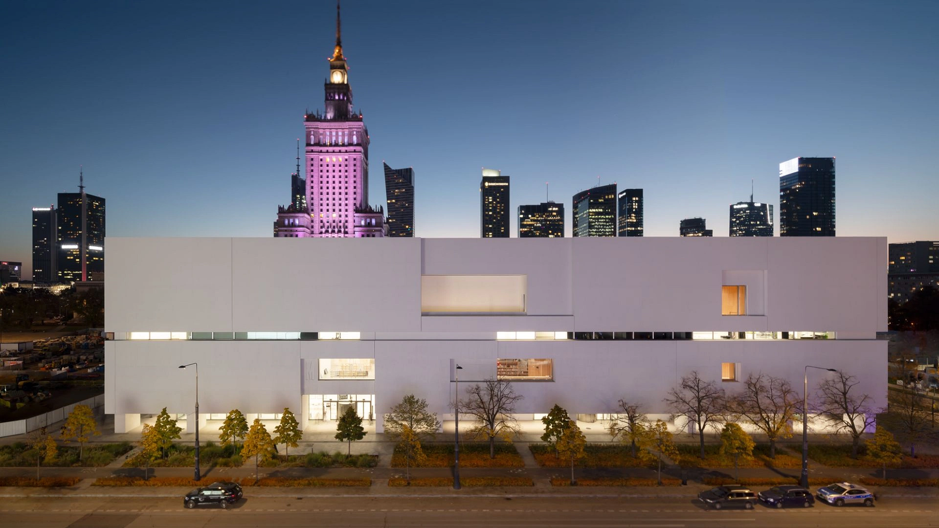 Pierwsza wystawa w nowym gmachu MSN-u. Na ekspozycji ponad 150 prac ...